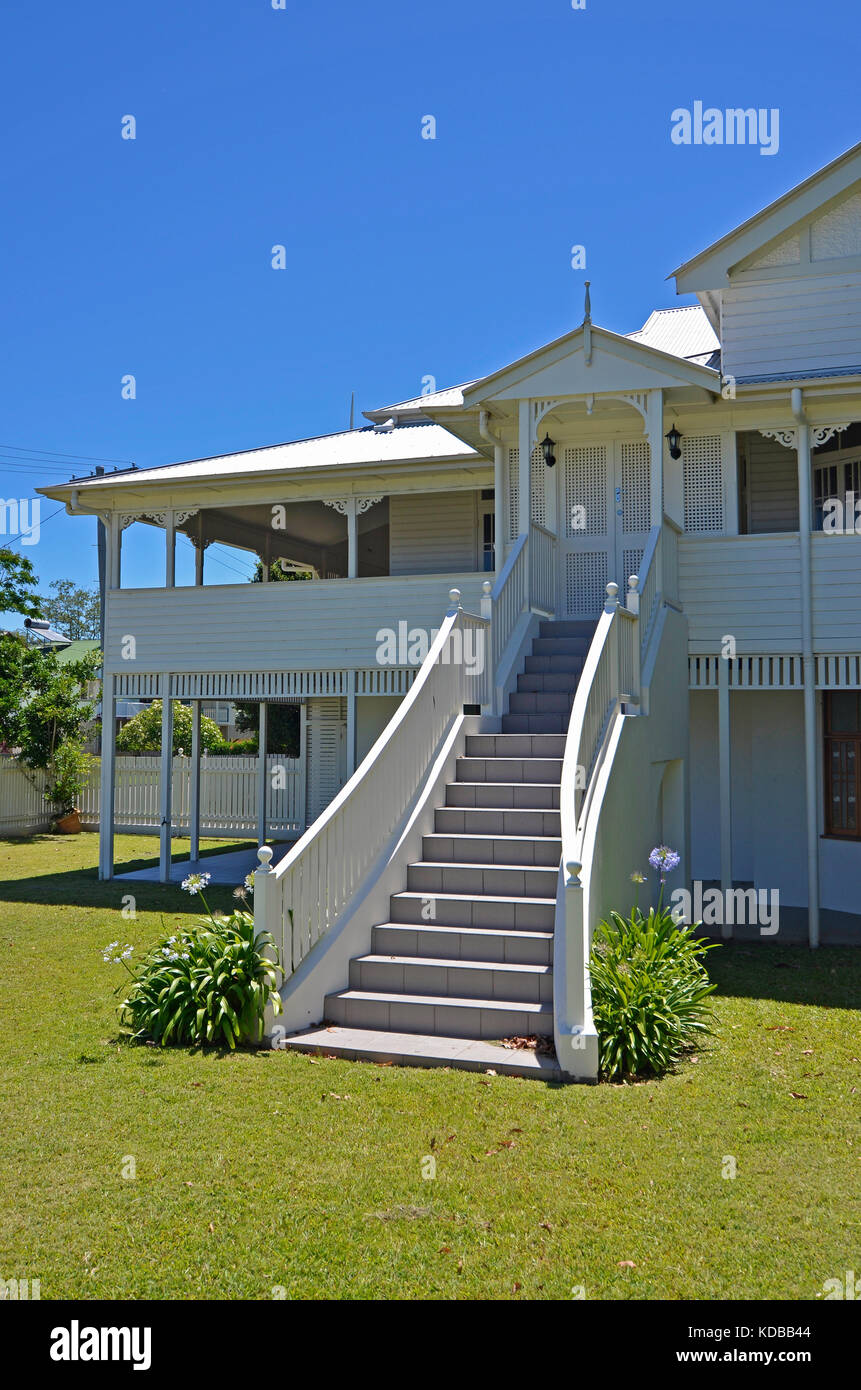 Timber queenslander hi-res stock photography and images - Alamy