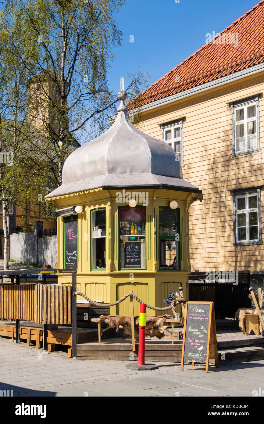 Raketten kiosken or Rocket Kiosk is Norway's smallest bar. Erling ...