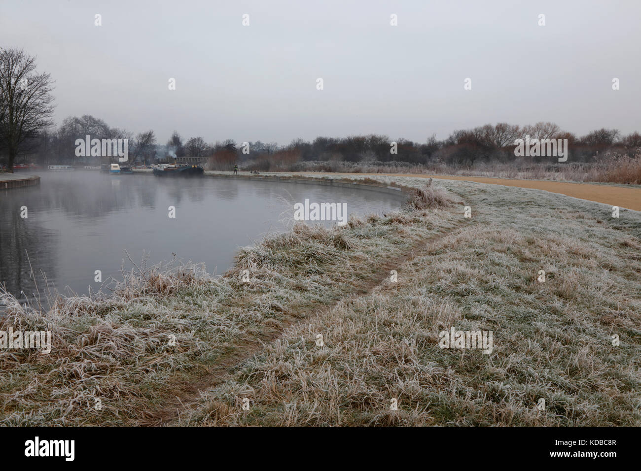 River Lea by Walthamstow Marshes, Clapton, London, UK Stock Photo - Alamy