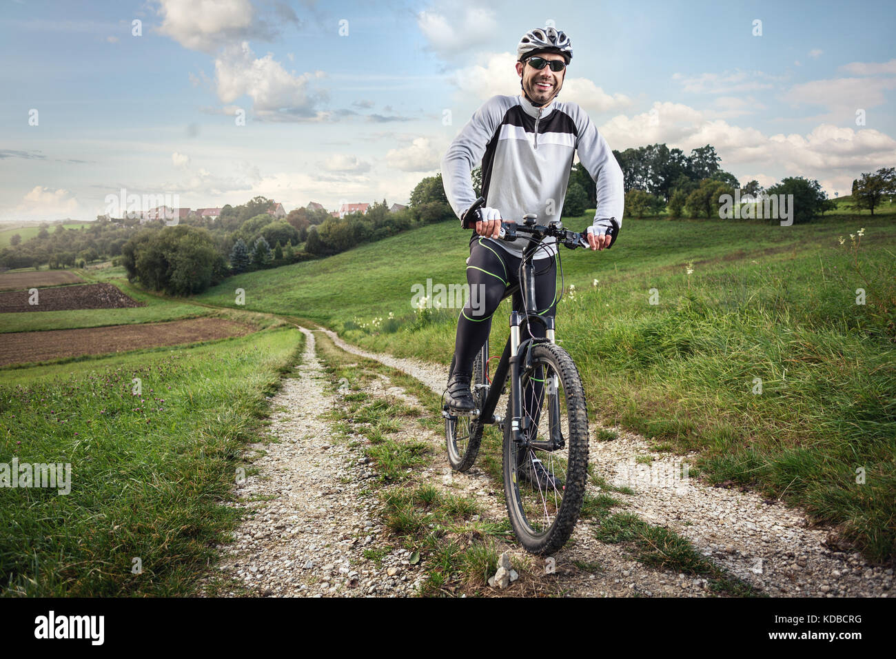 Green cyclist hi-res stock photography and images - Alamy