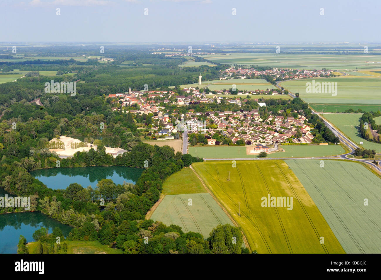 Oiry (north-eastern France). Aerial view of the village and the ...