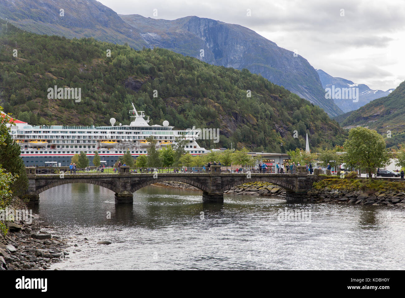 The Fred Olsen Cruise Liner, MS Balmoral at Hellesylt, Sunnylvsfjorden ...