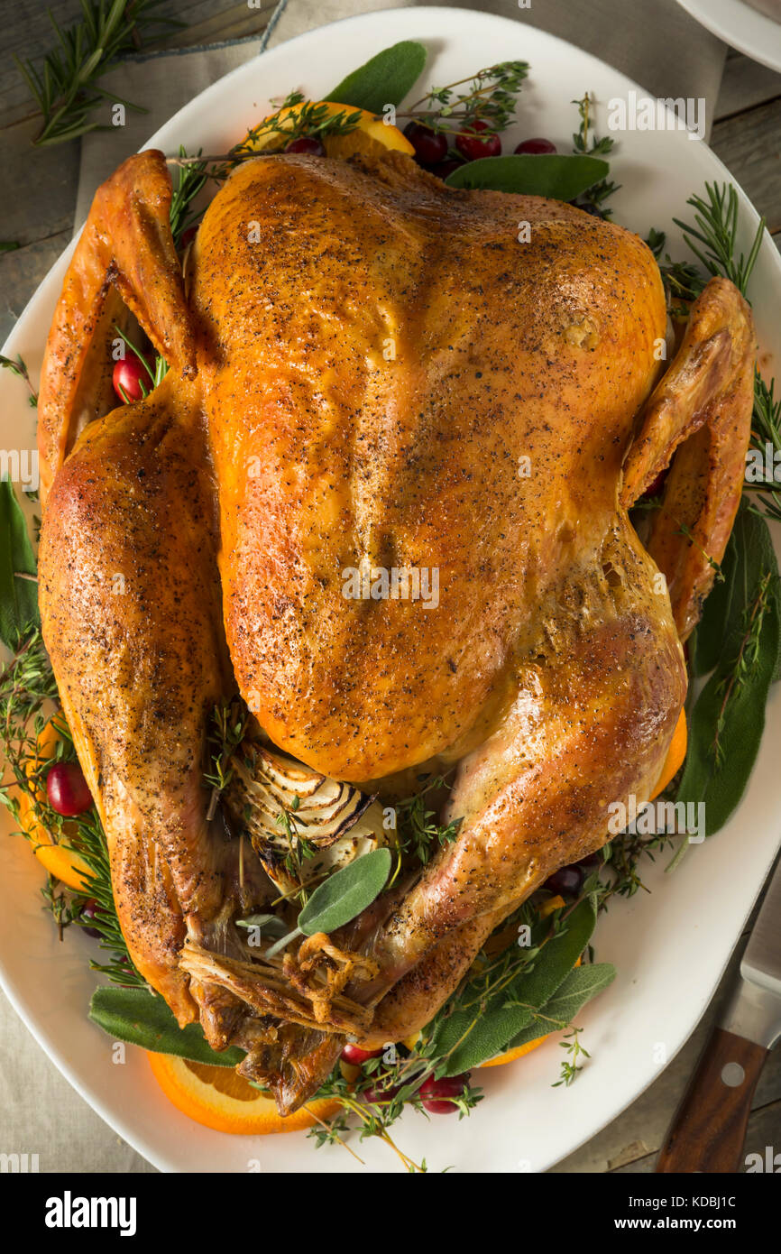 Whole turkey poultry hi-res stock photography and images - Alamy