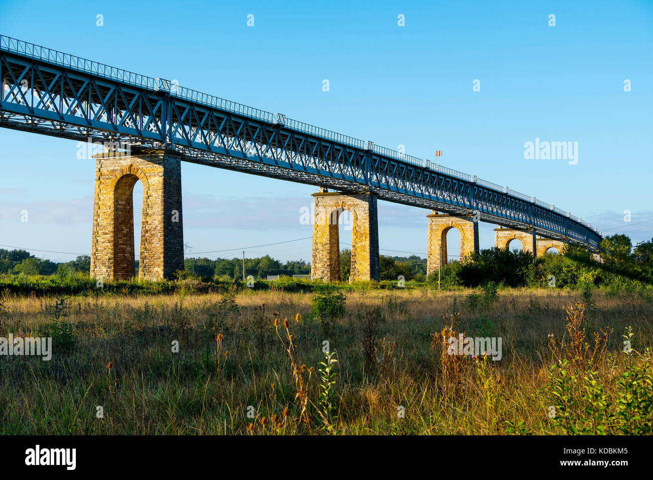 Pont de fer eiffel hi-res stock photography and images - Alamy