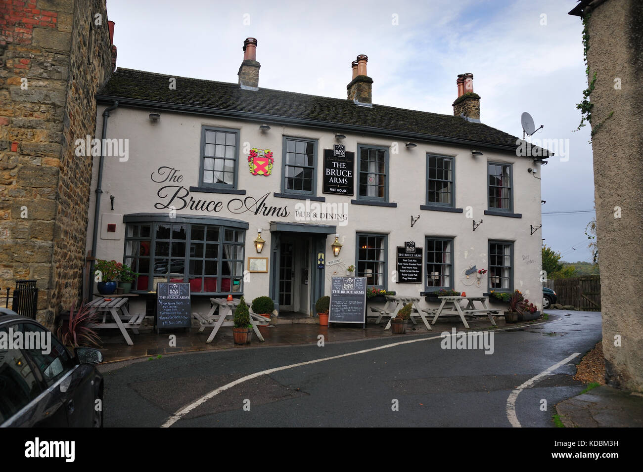 Bruce arms masham hi-res stock photography and images - Alamy