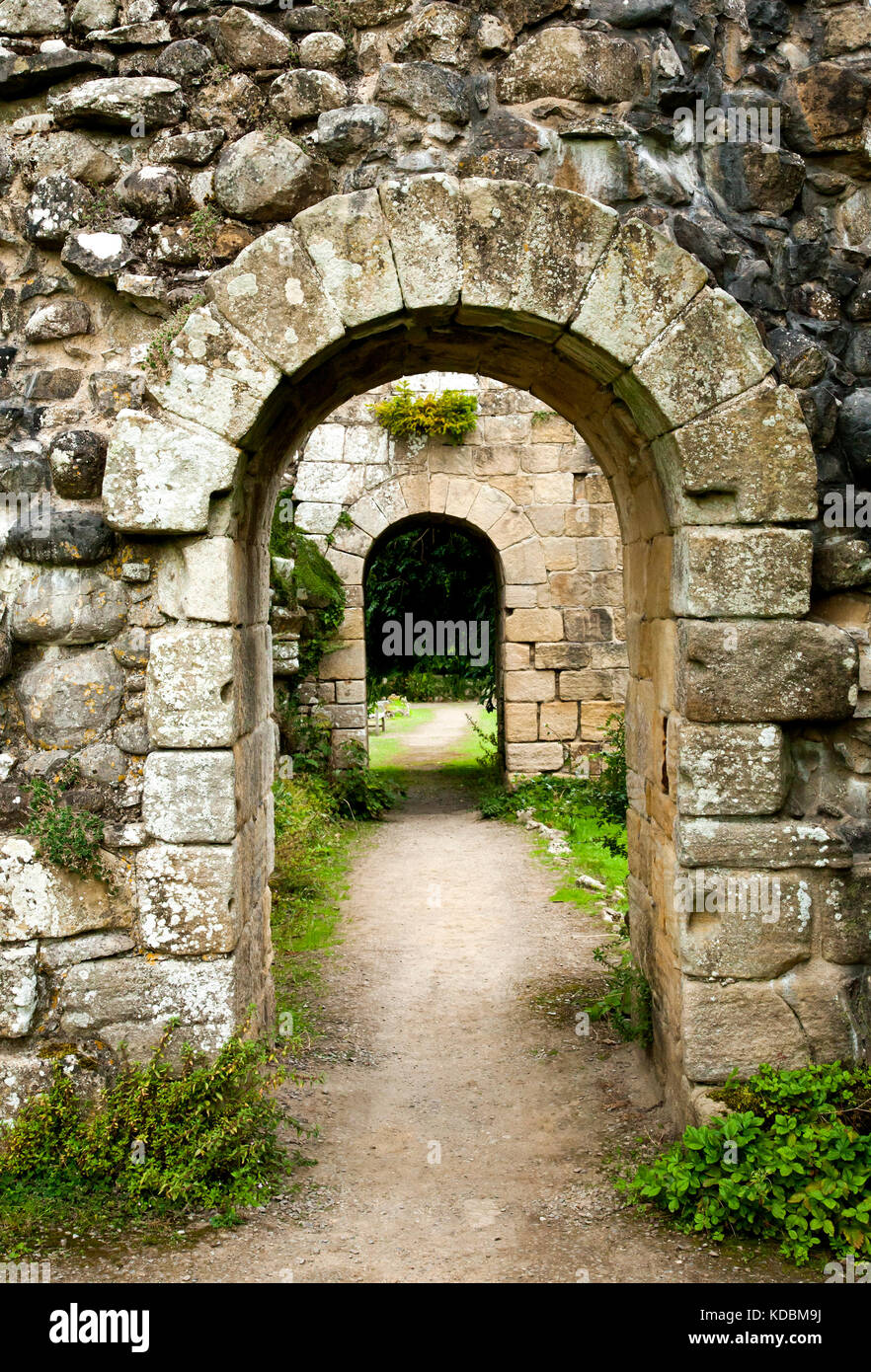 wide angled look at the weathered end of a wooden bench seat Stock ...