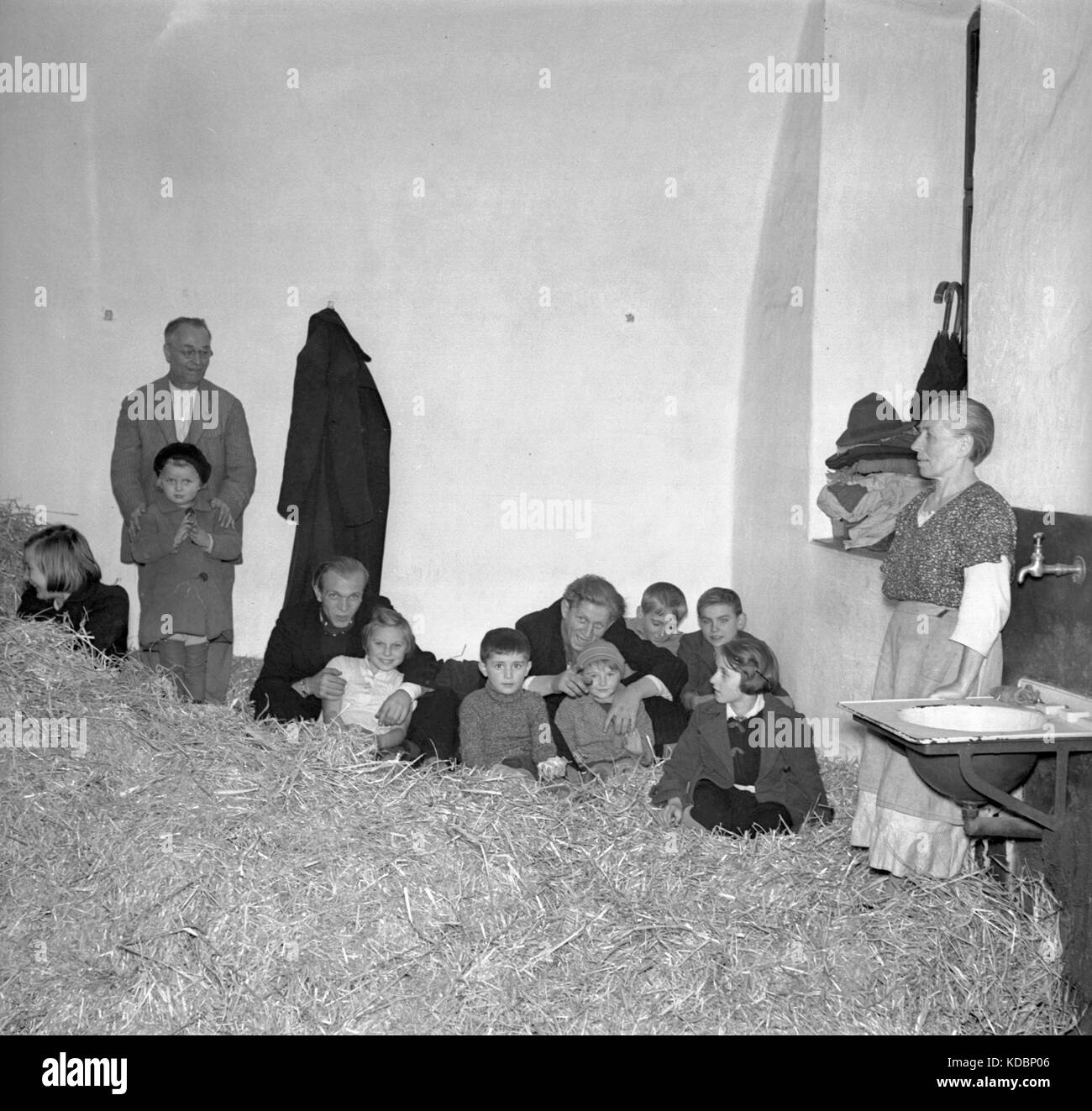 Czechoslovakia October, 1938, evacuated Czech citizens who were forced ...