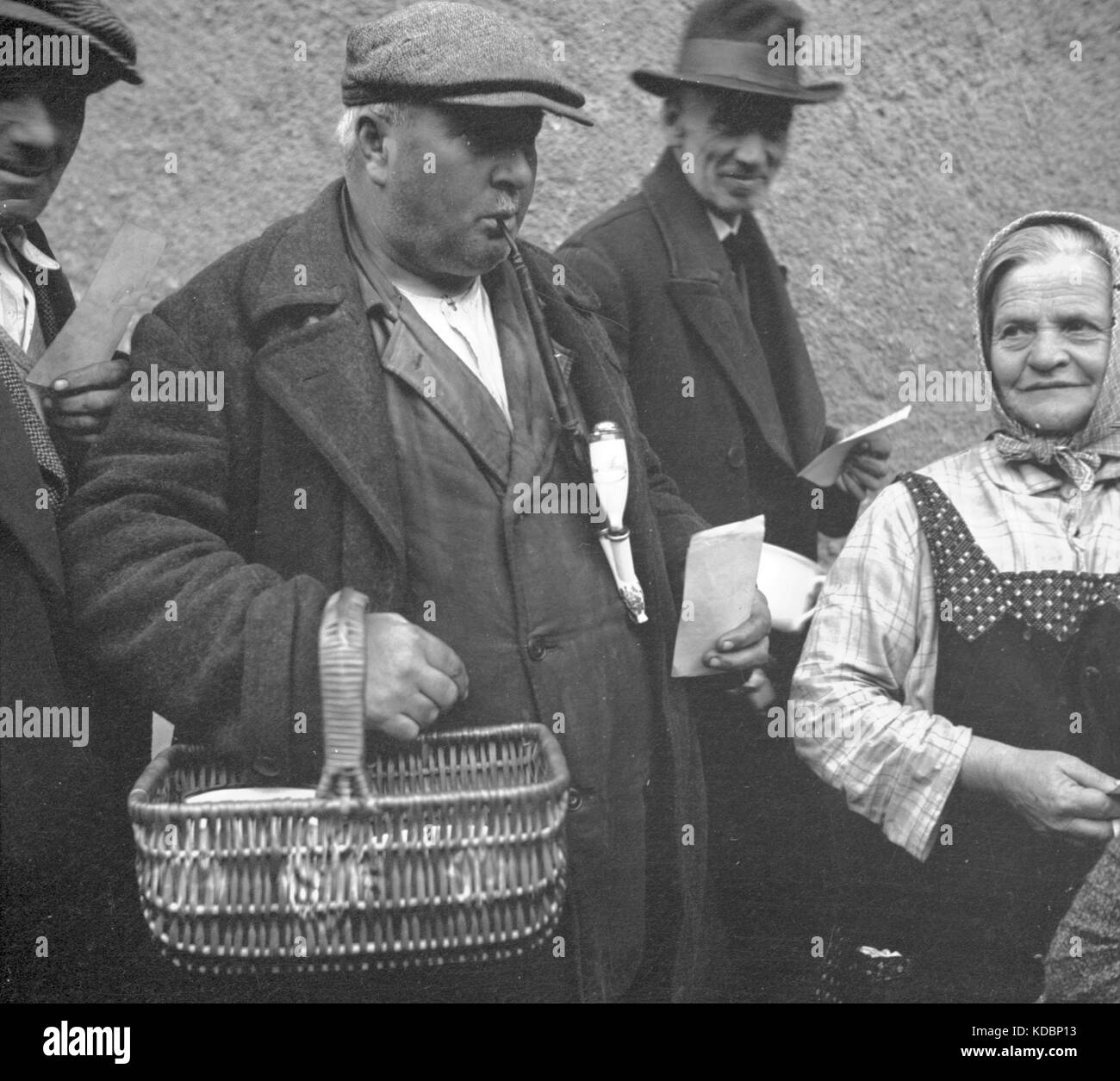 Czechoslovakia October, 1938, evacuated Czech citizens who were forced ...