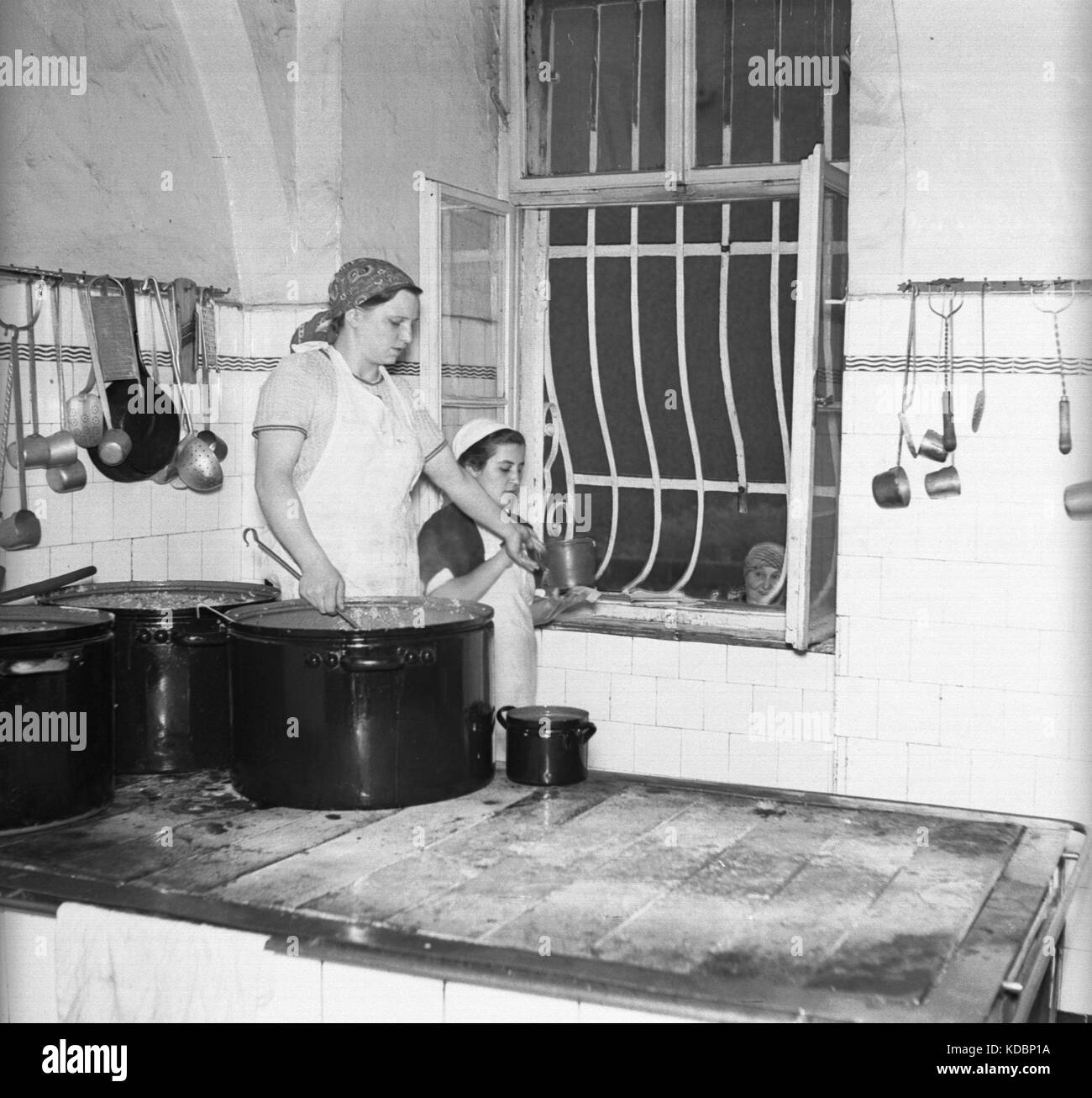 Czechoslovakia October, 1938, evacuated Czech citizens who were forced ...