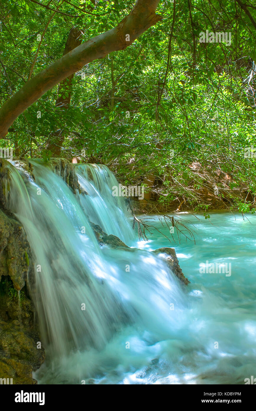 Waterfall near the Havasu Falls Trail in the Havaspai Indian ...