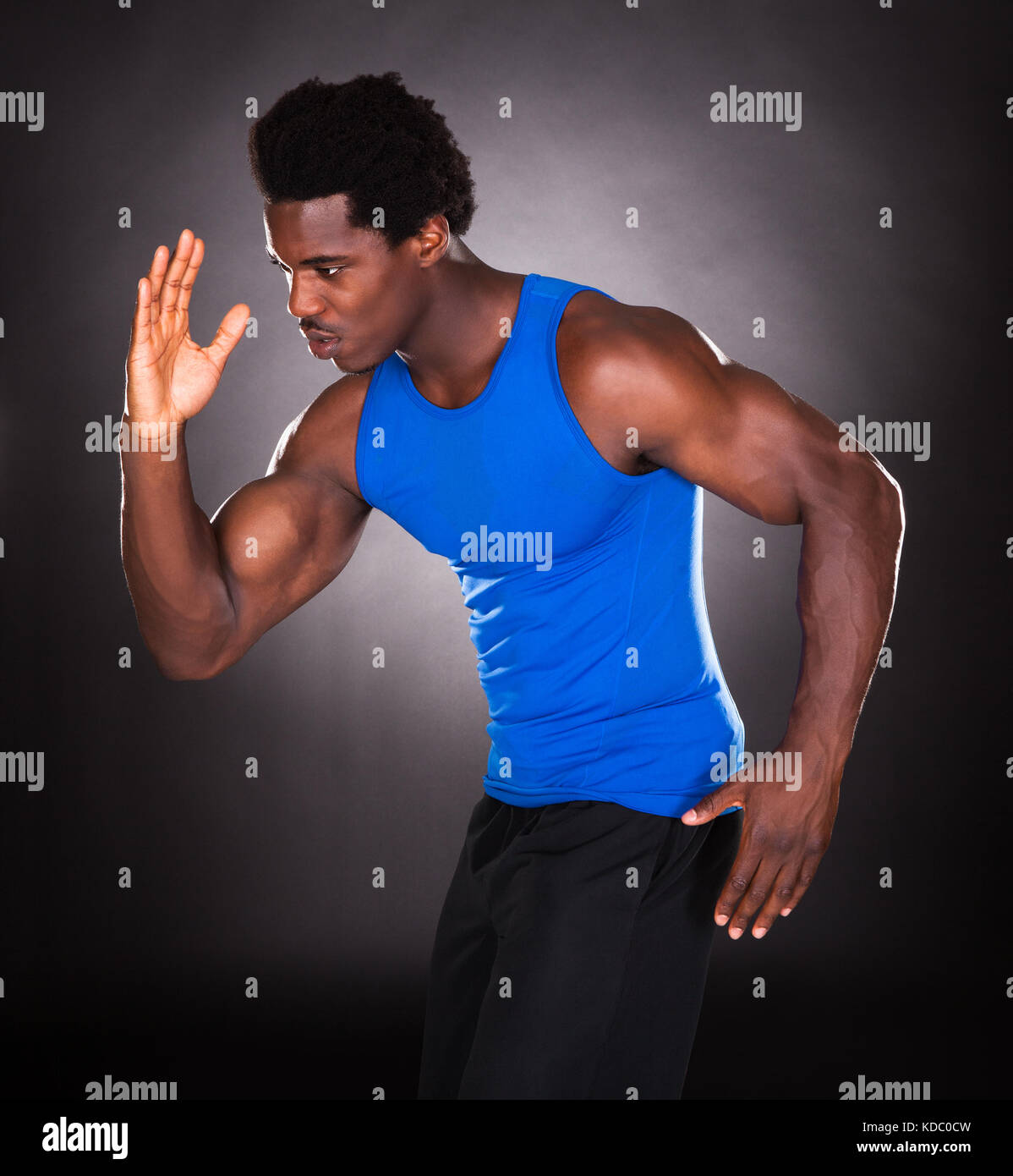 Muscle pose hi-res stock photography and images - Alamy
