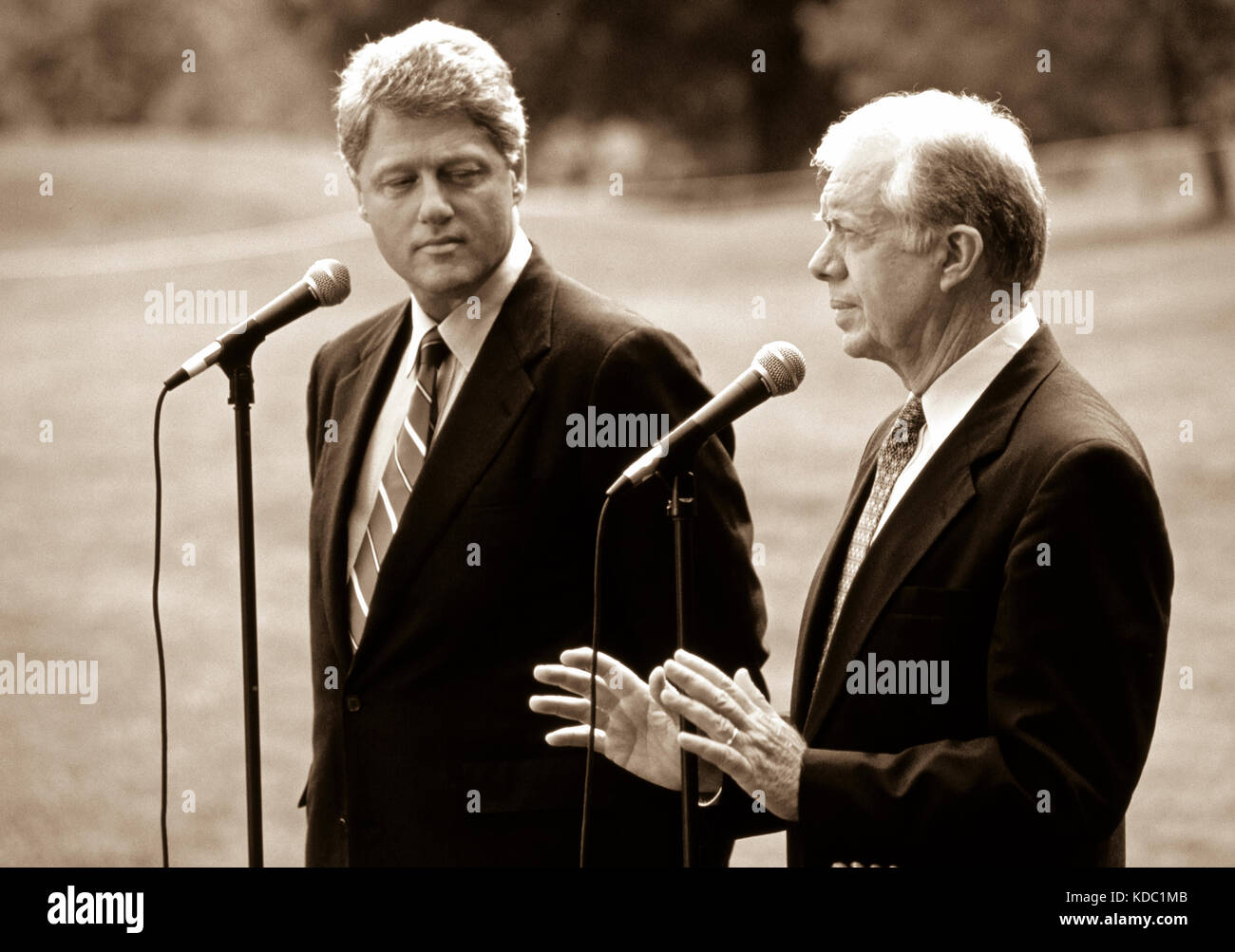 Former President Jimmy Carter lends his support to Democratic Governor ...