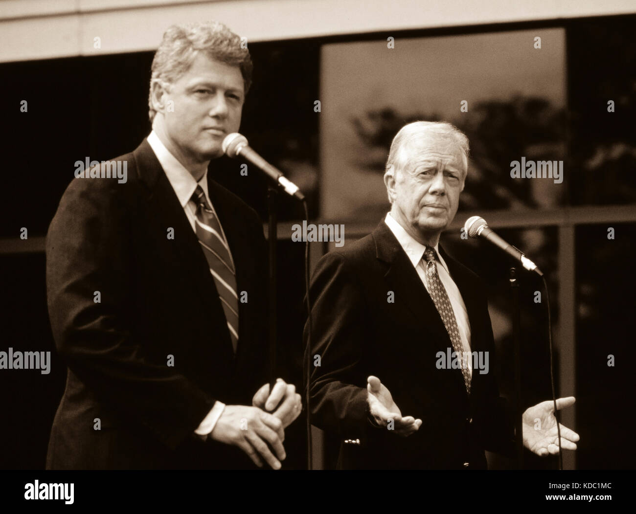 Former President Jimmy Carter lends his support to Democratic Governor ...