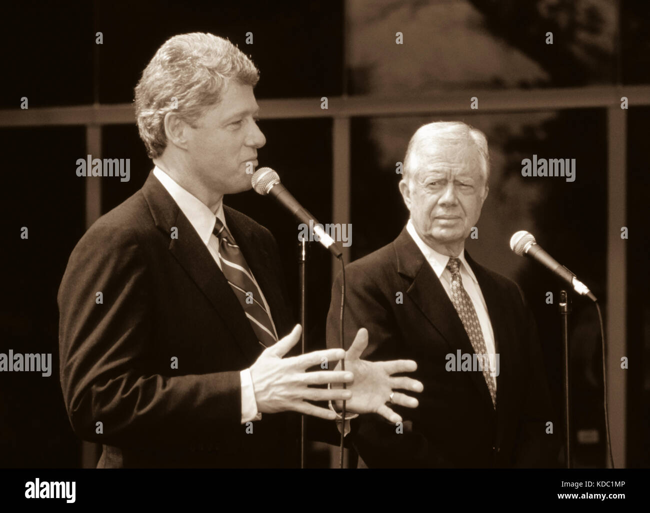 Former President Jimmy Carter lends his support to Democratic Governor ...