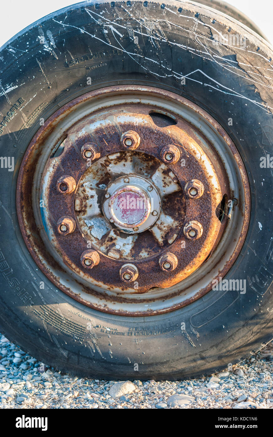 Boat trailer abandoned by the sea Stock Photo - Alamy