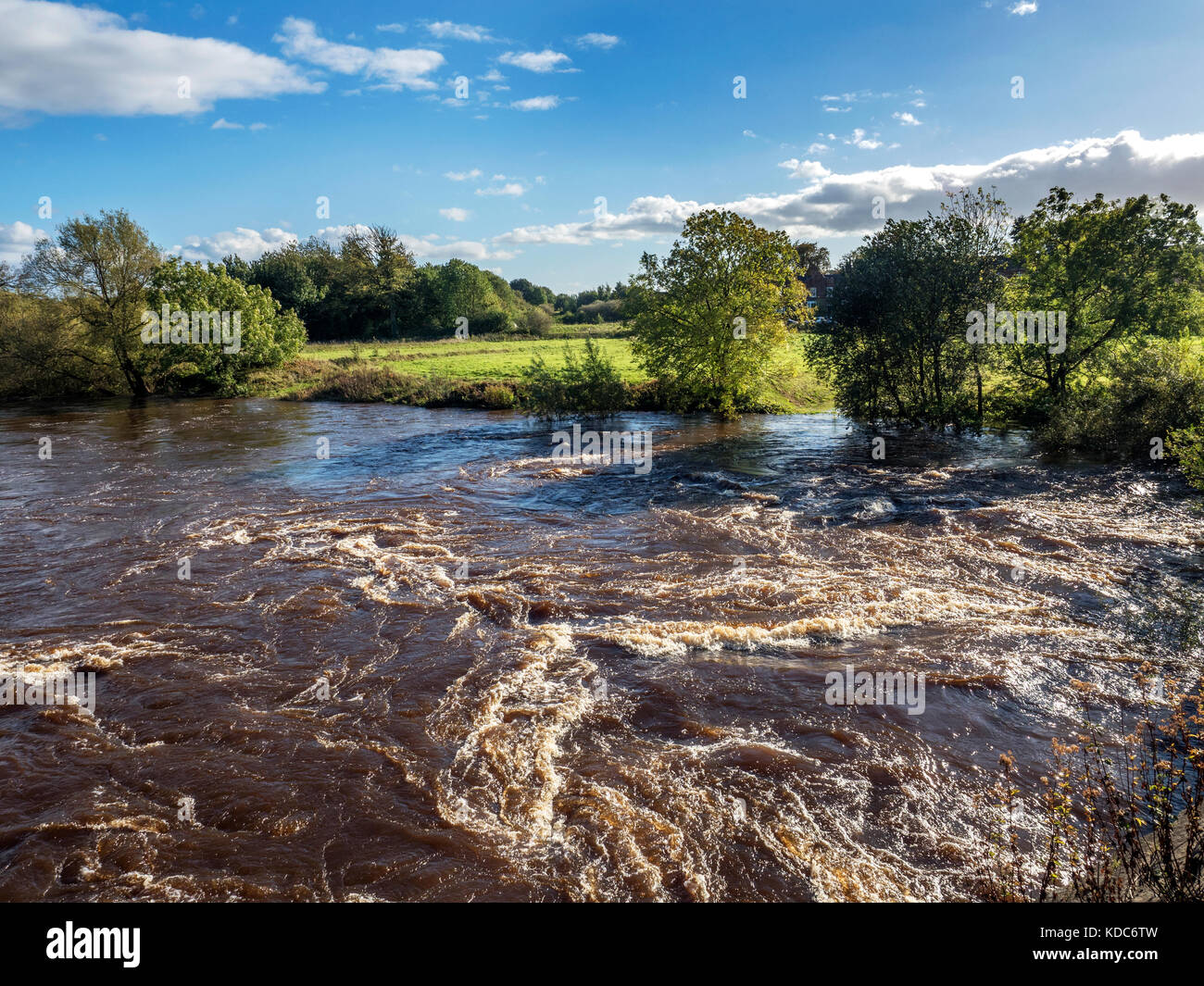 Spate river hi-res stock photography and images - Alamy