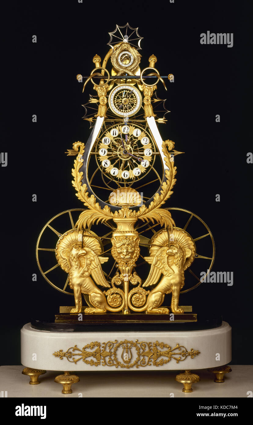 Antique clock angel hi-res stock photography and images - Alamy