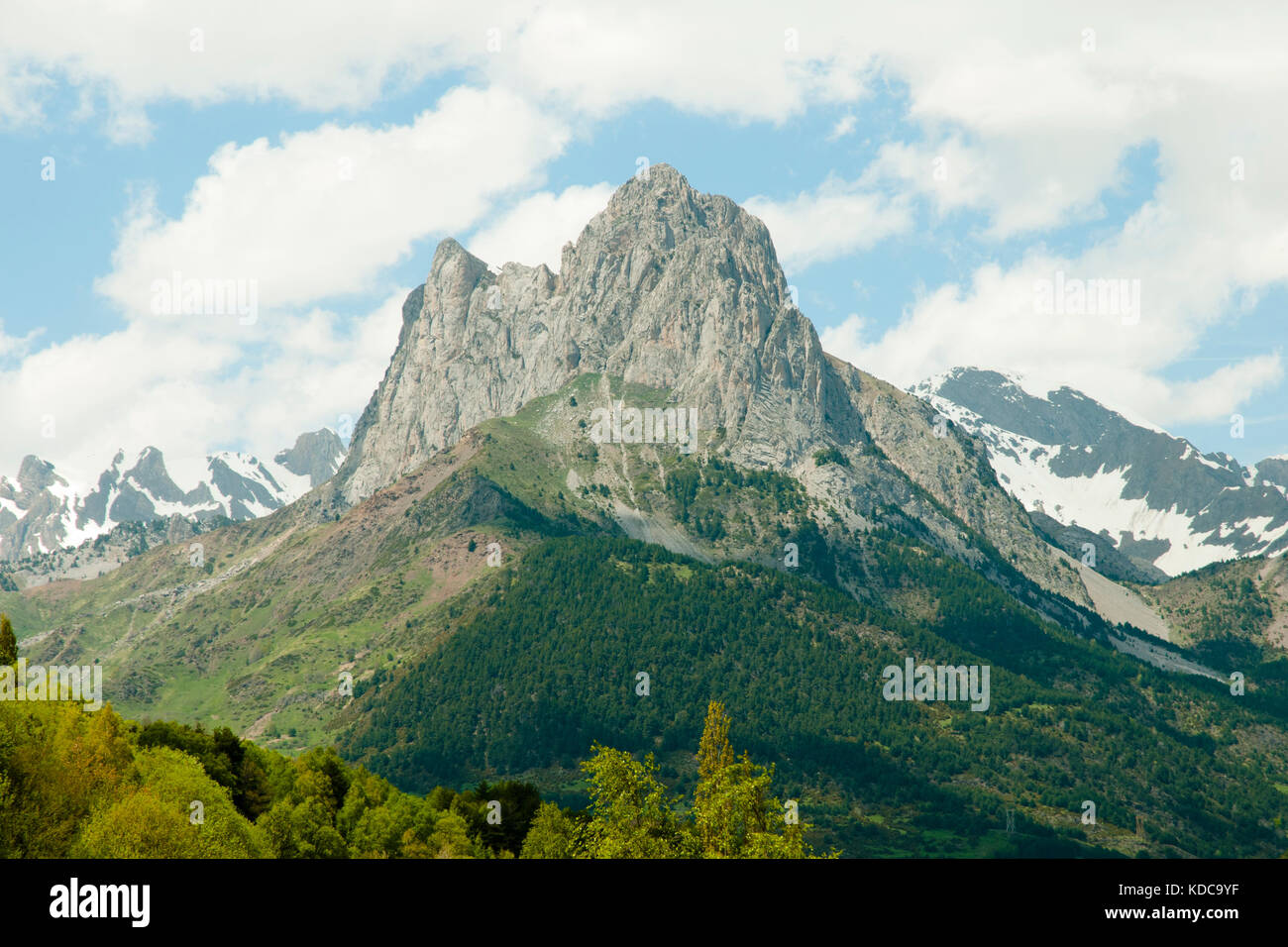 Pyrenees spain france hi-res stock photography and images - Alamy
