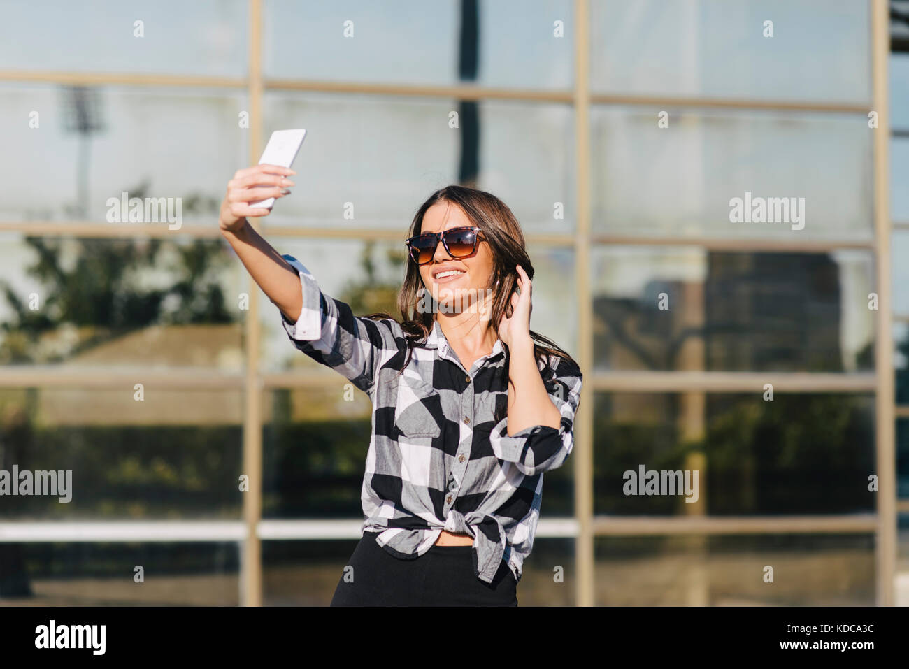 Beautiful adult woman taking selfie hi-res stock photography and images ...
