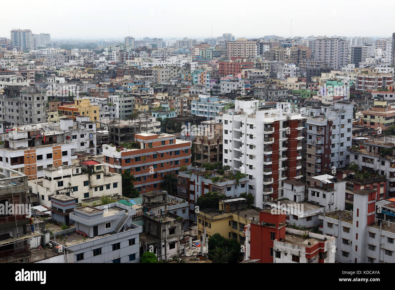 Dhaka unplanned buildings hi-res stock photography and images - Alamy