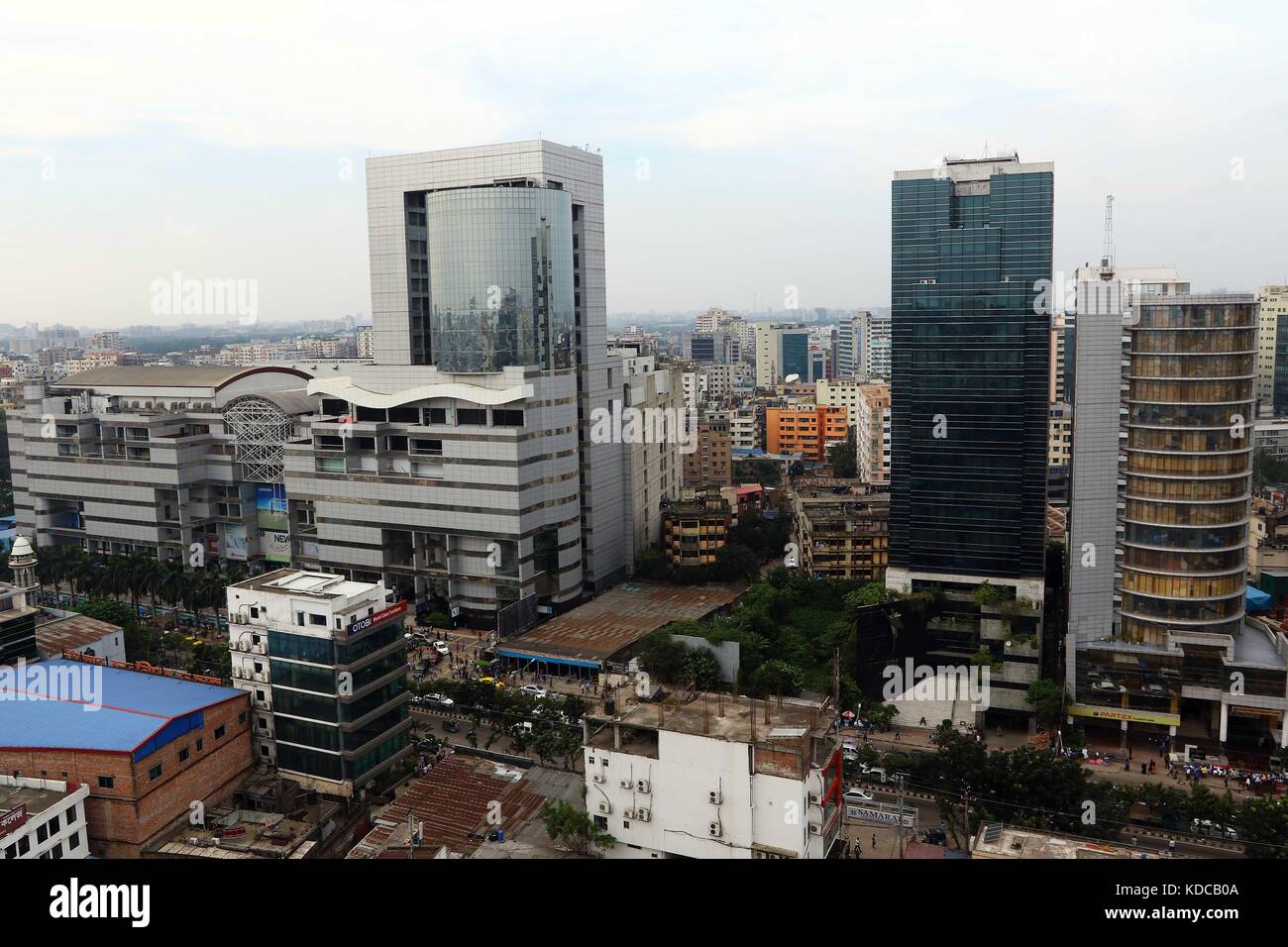 Unplanned city hi-res stock photography and images - Alamy