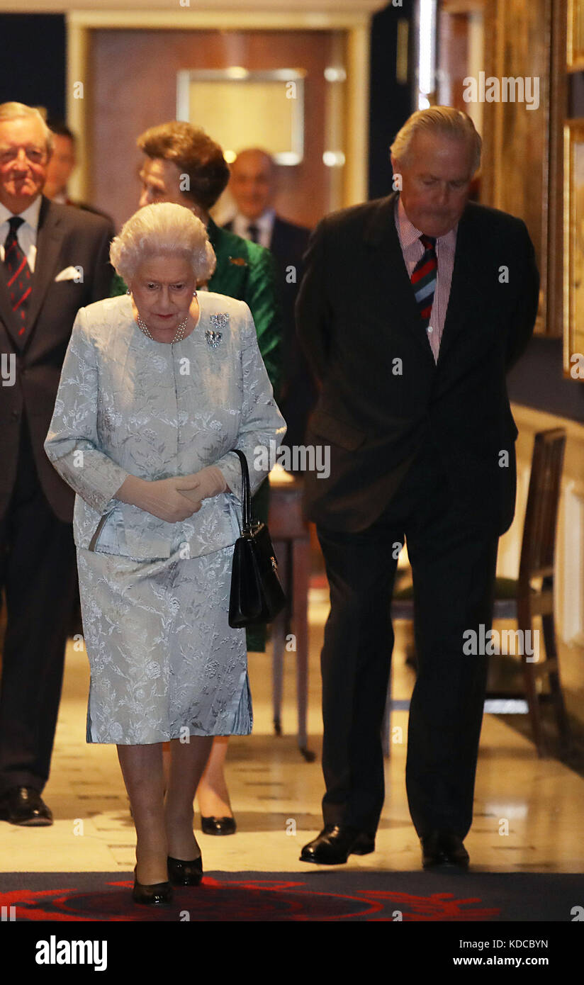 Princess elizabeth ii army hi-res stock photography and images - Alamy