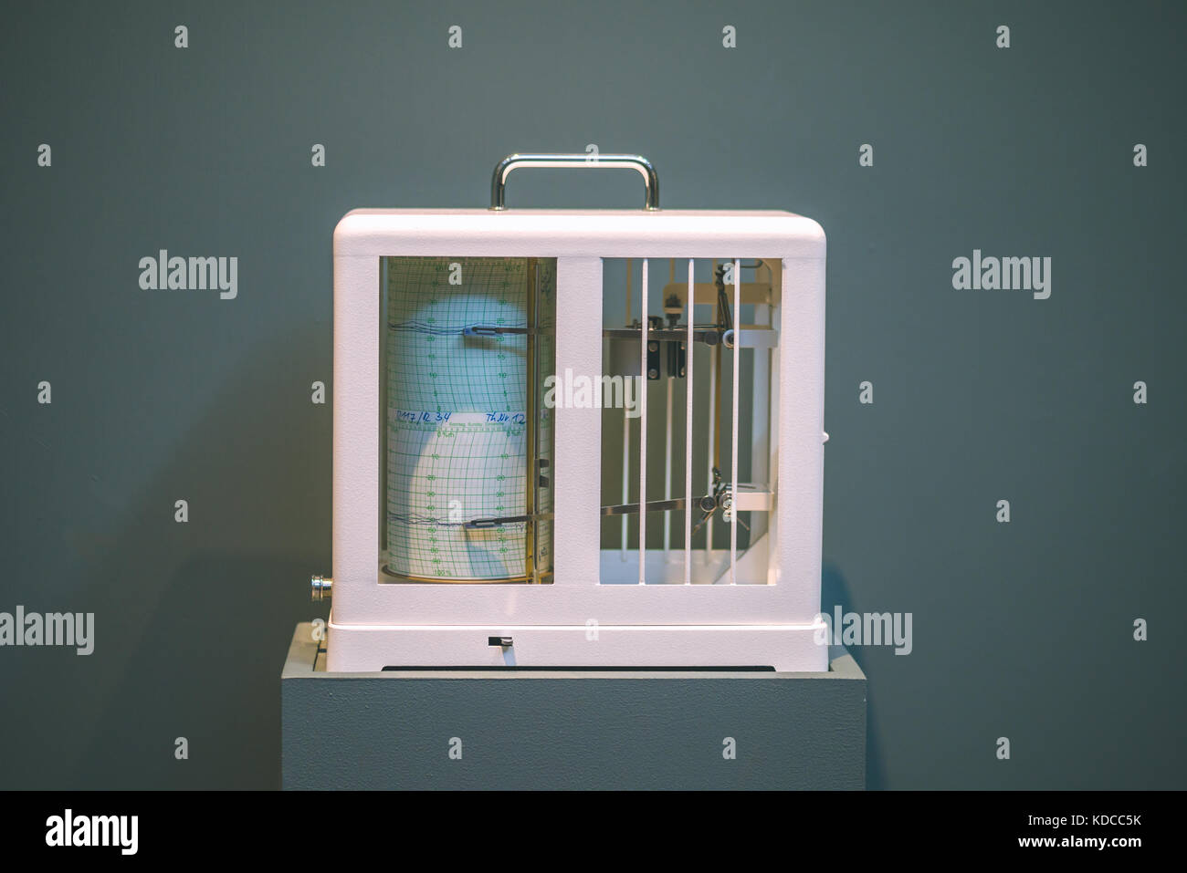 Seismological device for measuring earthquakes. Seismograph records an ...