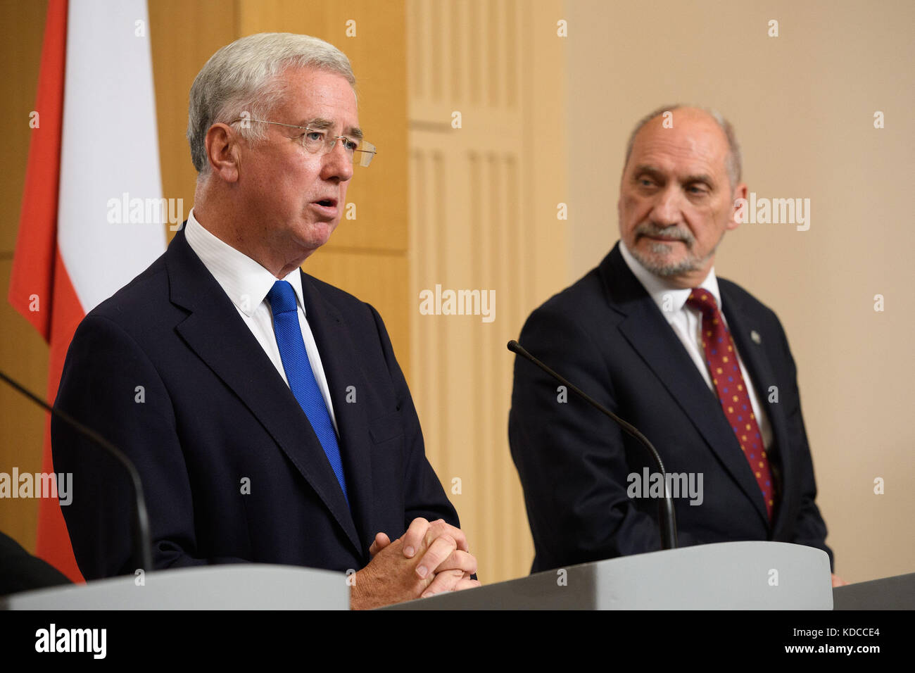 Defence Secretary Sir Michael Fallon (left) and Polish Defence Minister ...