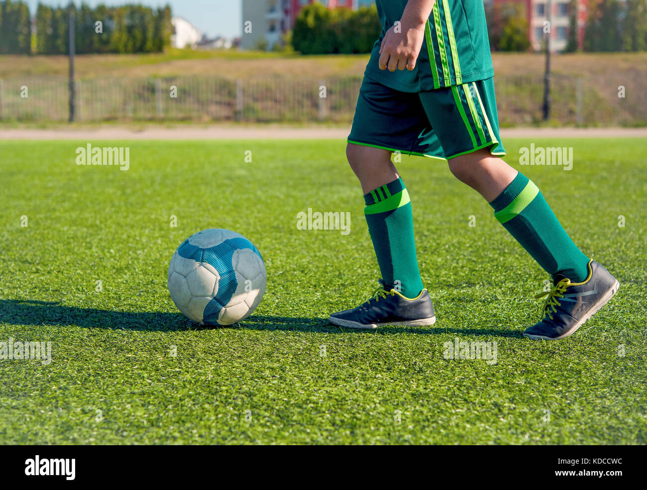 Soccer player back view hi-res stock photography and images - Alamy