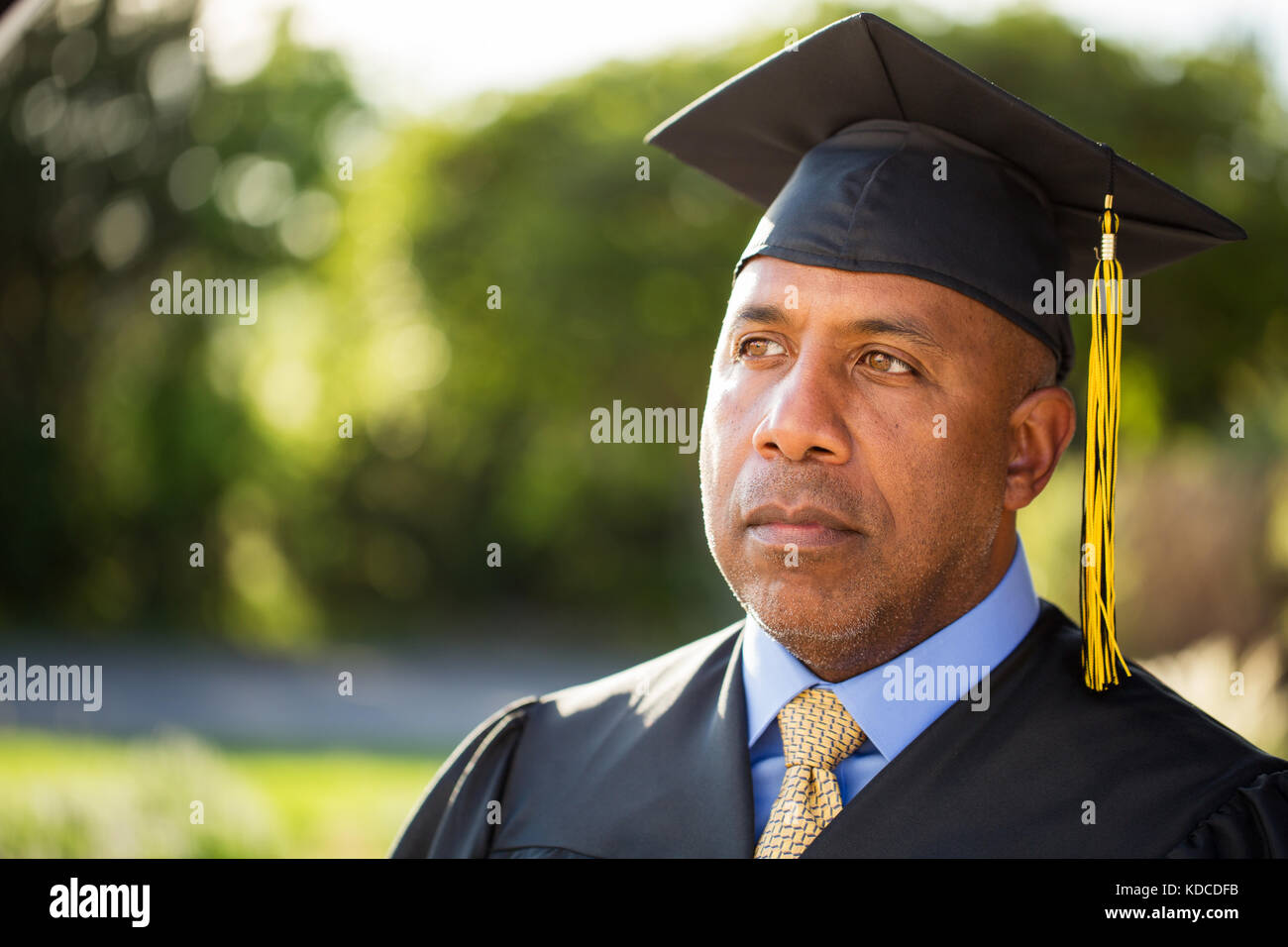 African american graduation back hi-res stock photography and images ...