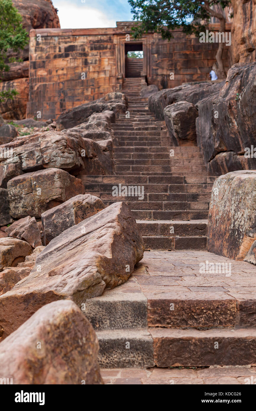 Shiva statue inside cave temples hi-res stock photography and images ...