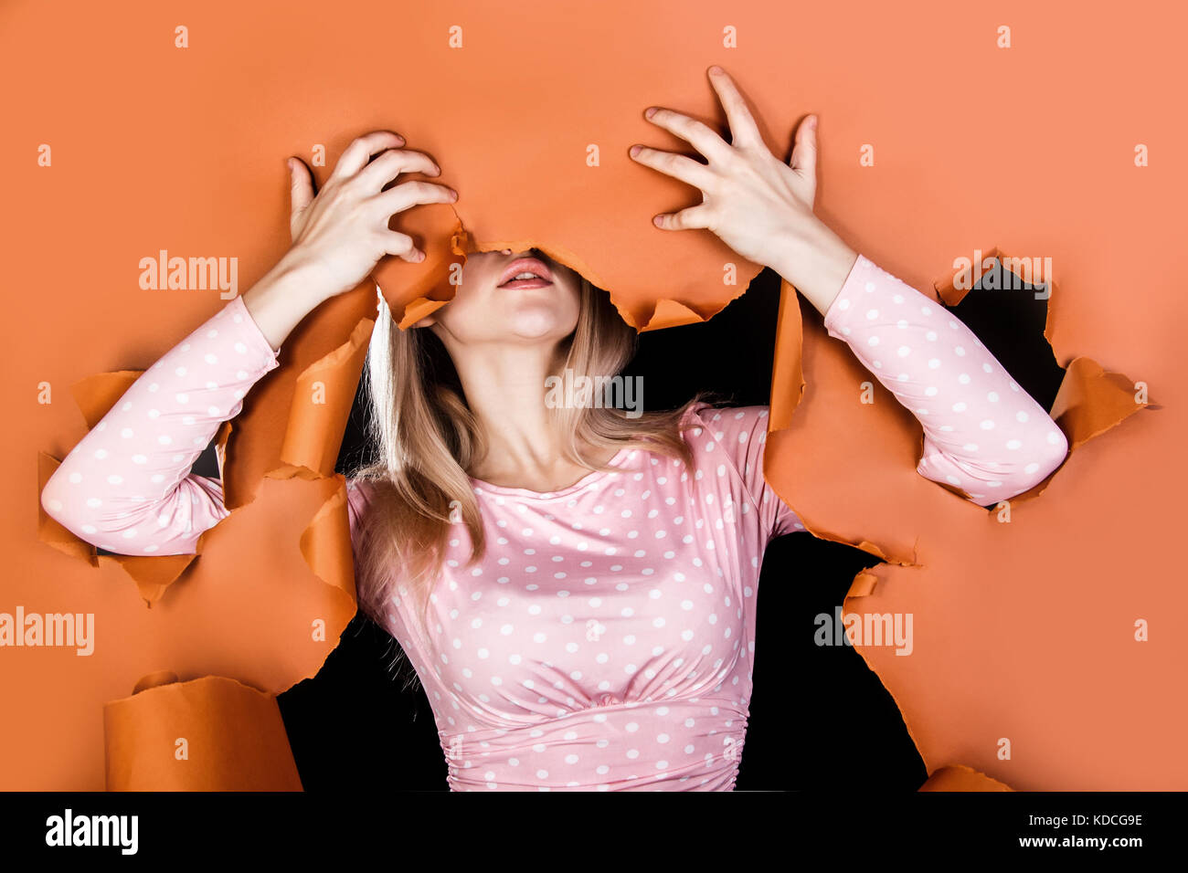 Hands paper angry hi-res stock photography and images - Alamy