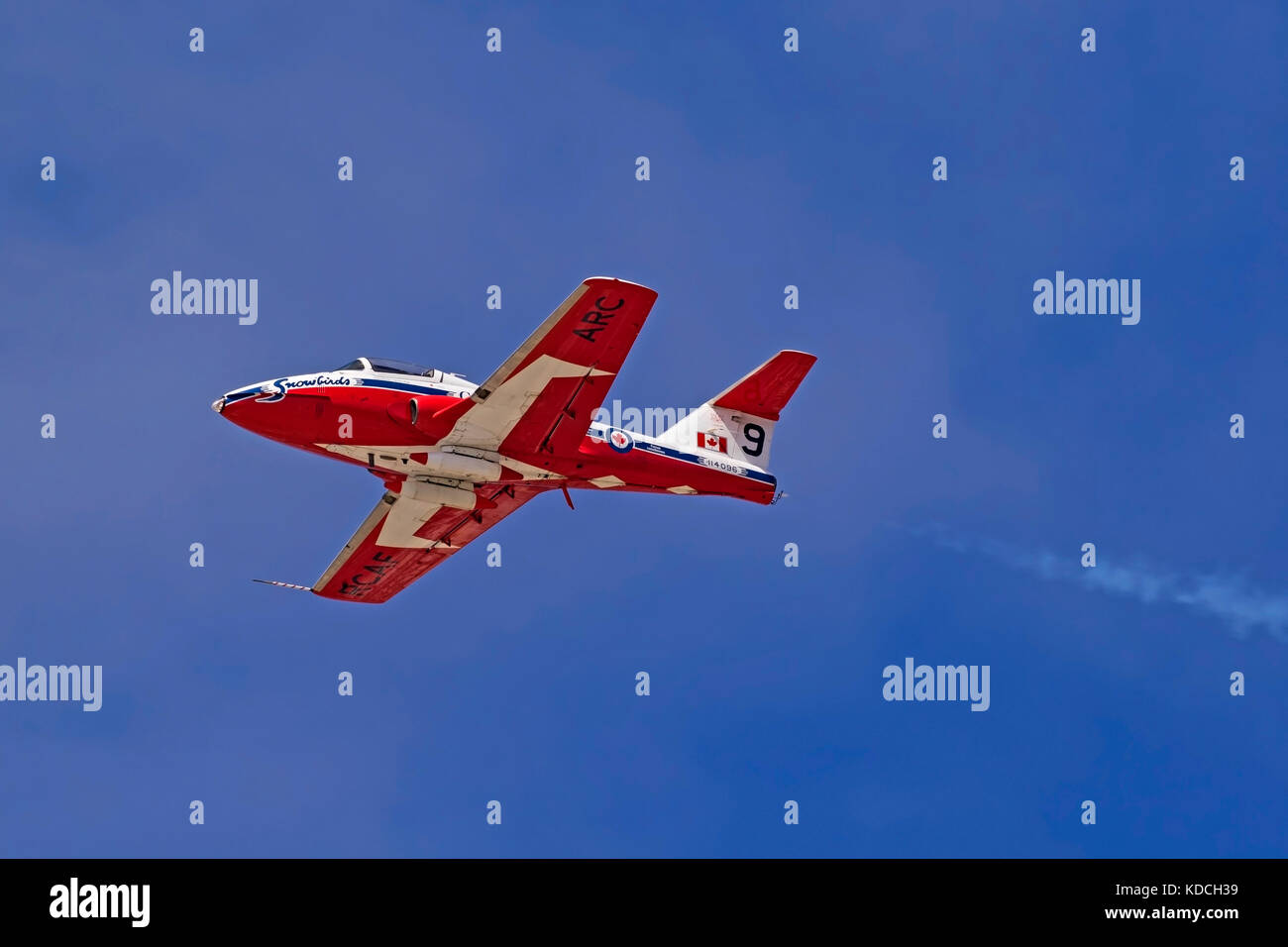 Airplanes RCAF Snowbirds jet team performing at the Huntington Beach ...