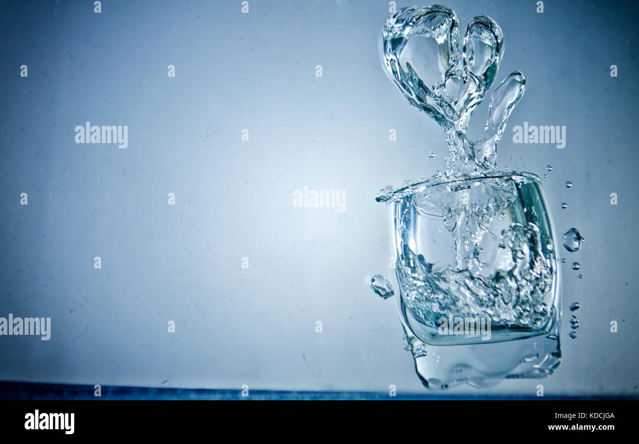 Abstract water splash and liquid bubble hi-res stock photography and ...