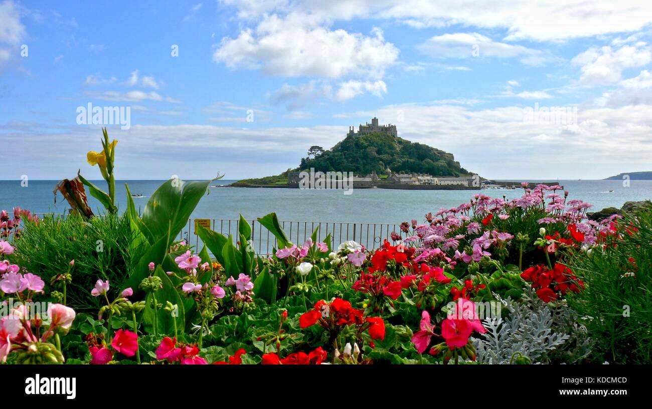St Michael's Mount, Mount's Bay, Cornwall Stock Photo - Alamy