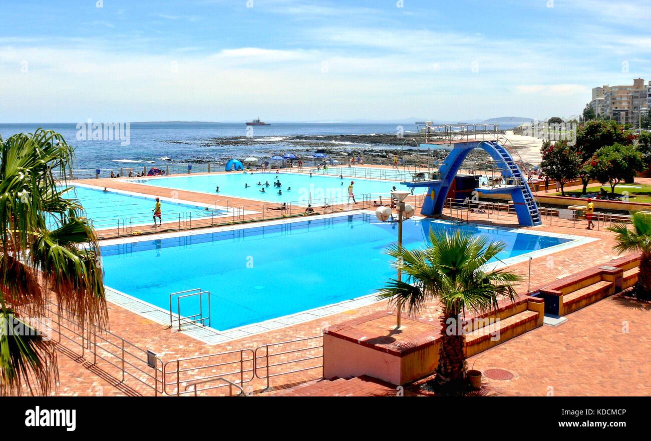 Sea point pavilion swimming pool hi-res stock photography and images ...