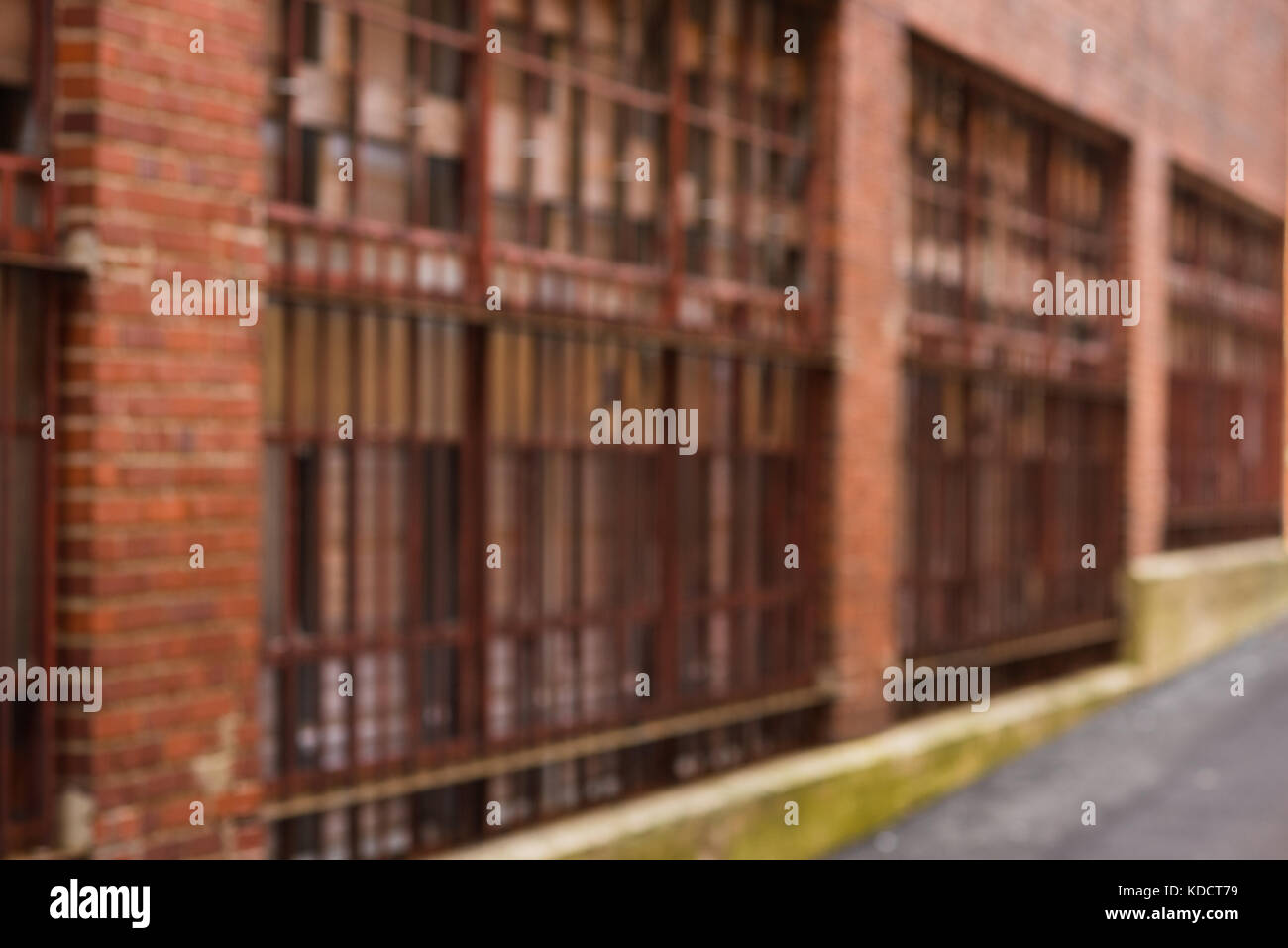 Back alley perspective hi-res stock photography and images - Alamy
