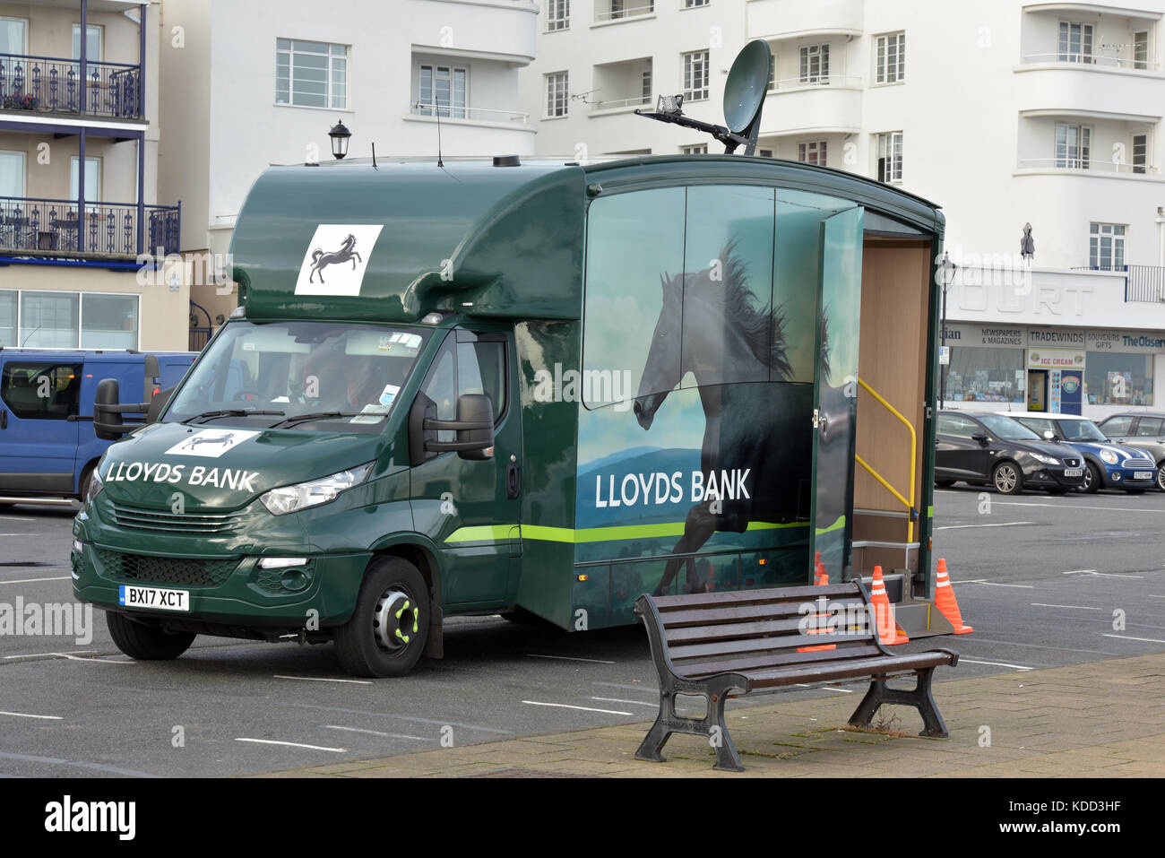 Lloyds bank mobile banking van hi-res stock photography and images - Alamy
