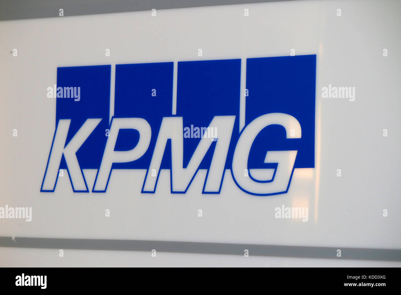 Logo - Markenname/ brand name: KPMG, Reykjavik, Island Stock Photo - Alamy
