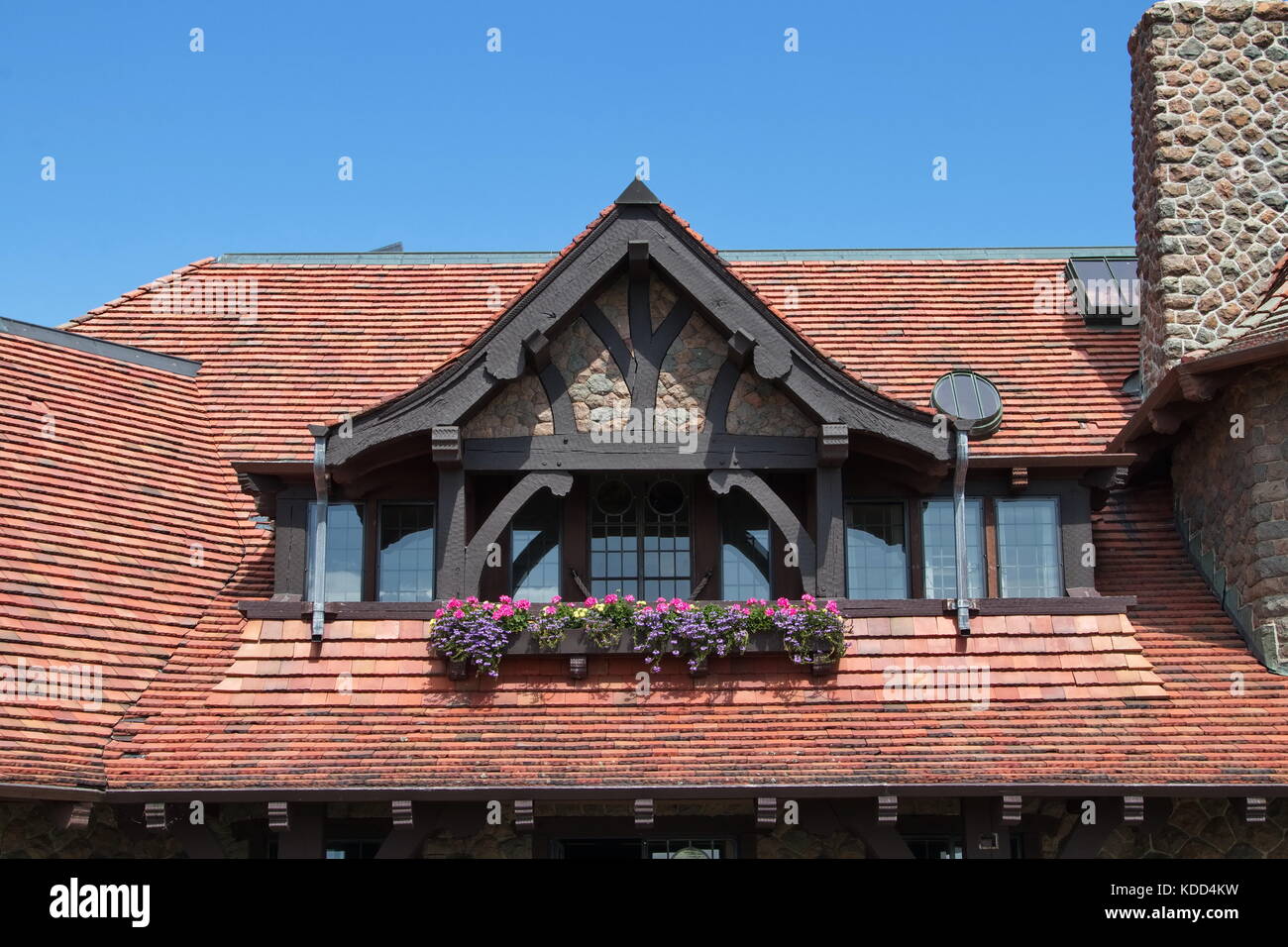 Pointy roof hi-res stock photography and images - Alamy