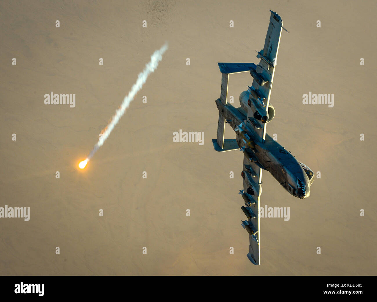 Thunderbolt ii and kc 135 stratotanker hi-res stock photography and ...