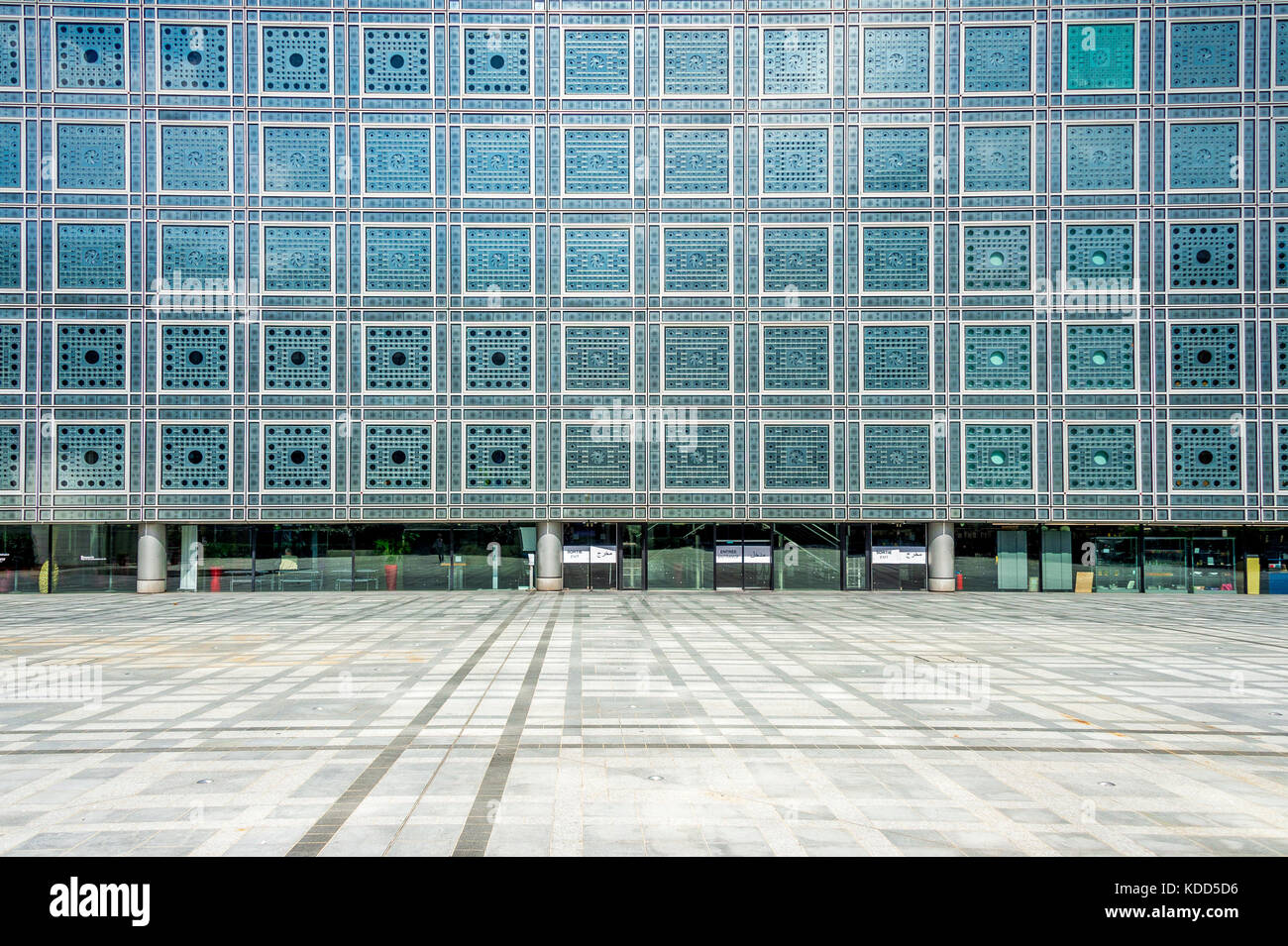 The facade of the Institut du monde arabe in Paris, France Stock Photo ...