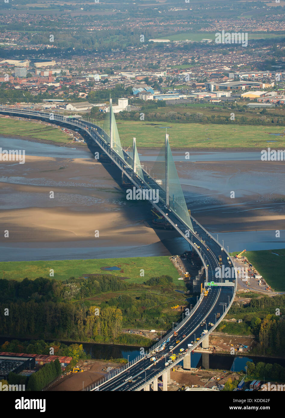 Aerial photo of New Mersey road bridge over the River Mersey Stock ...