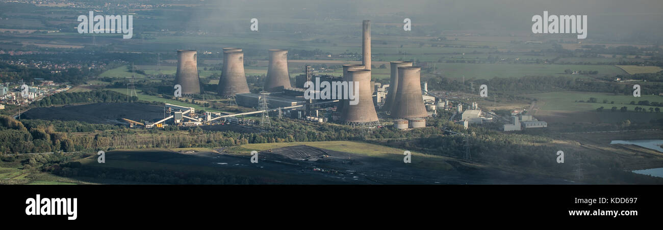 Aerial photo of New Mersey road bridge over the River Mersey Stock ...