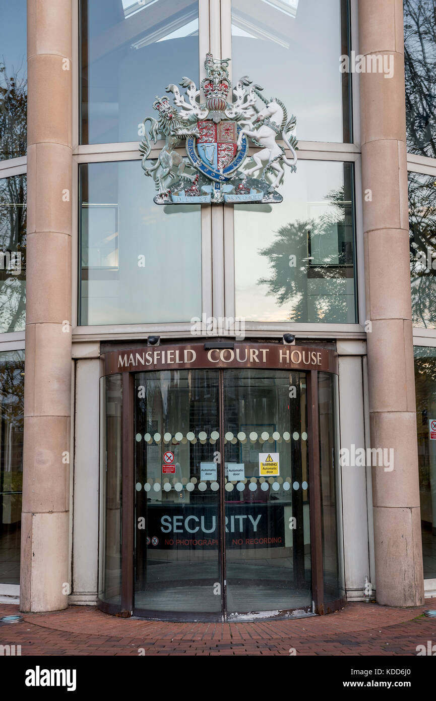 The outside of Mansfield Magistrates' Court Stock Photo - Alamy