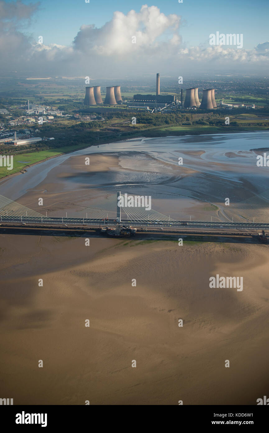 Modern mersey crossing hi-res stock photography and images - Alamy