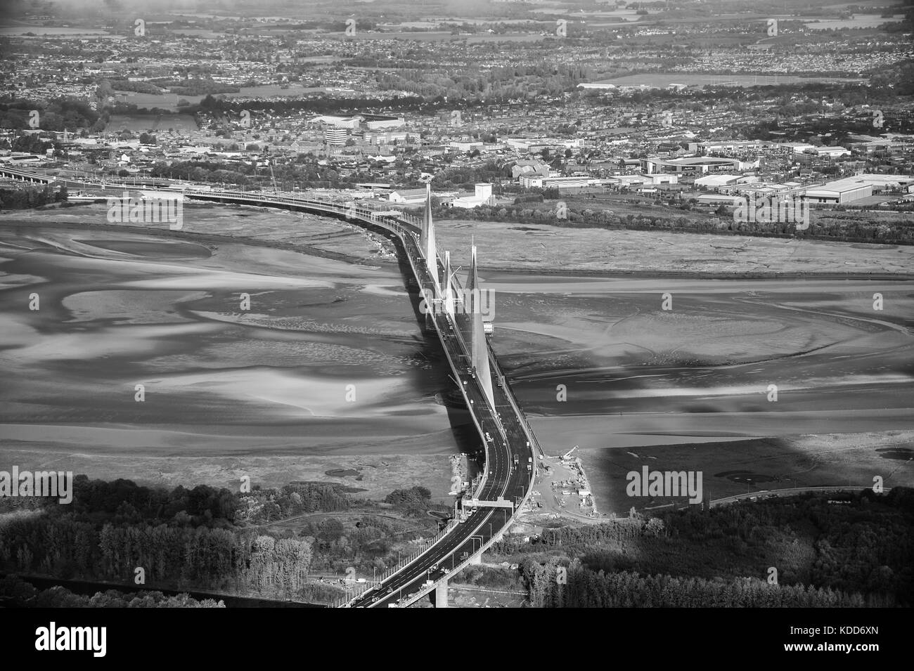 Aerial photo of New Mersey road bridge over the River Mersey Stock ...