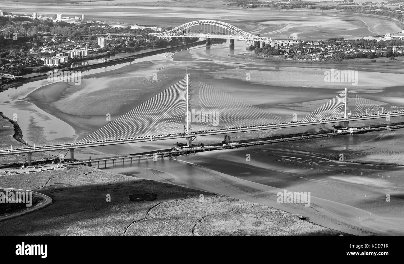 Modern mersey crossing hi-res stock photography and images - Alamy