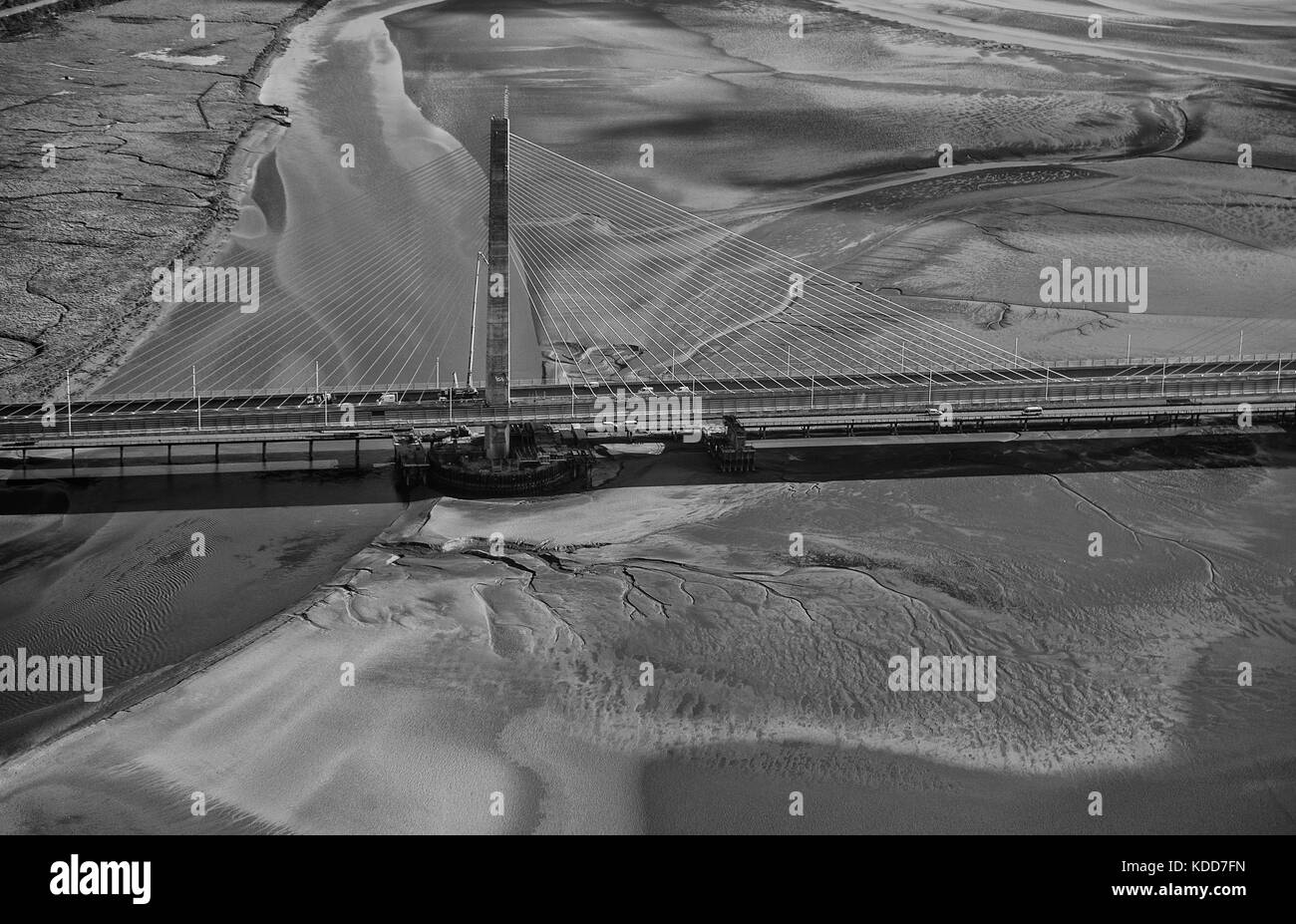 Aerial photo of New Mersey road bridge over the River Mersey Stock ...