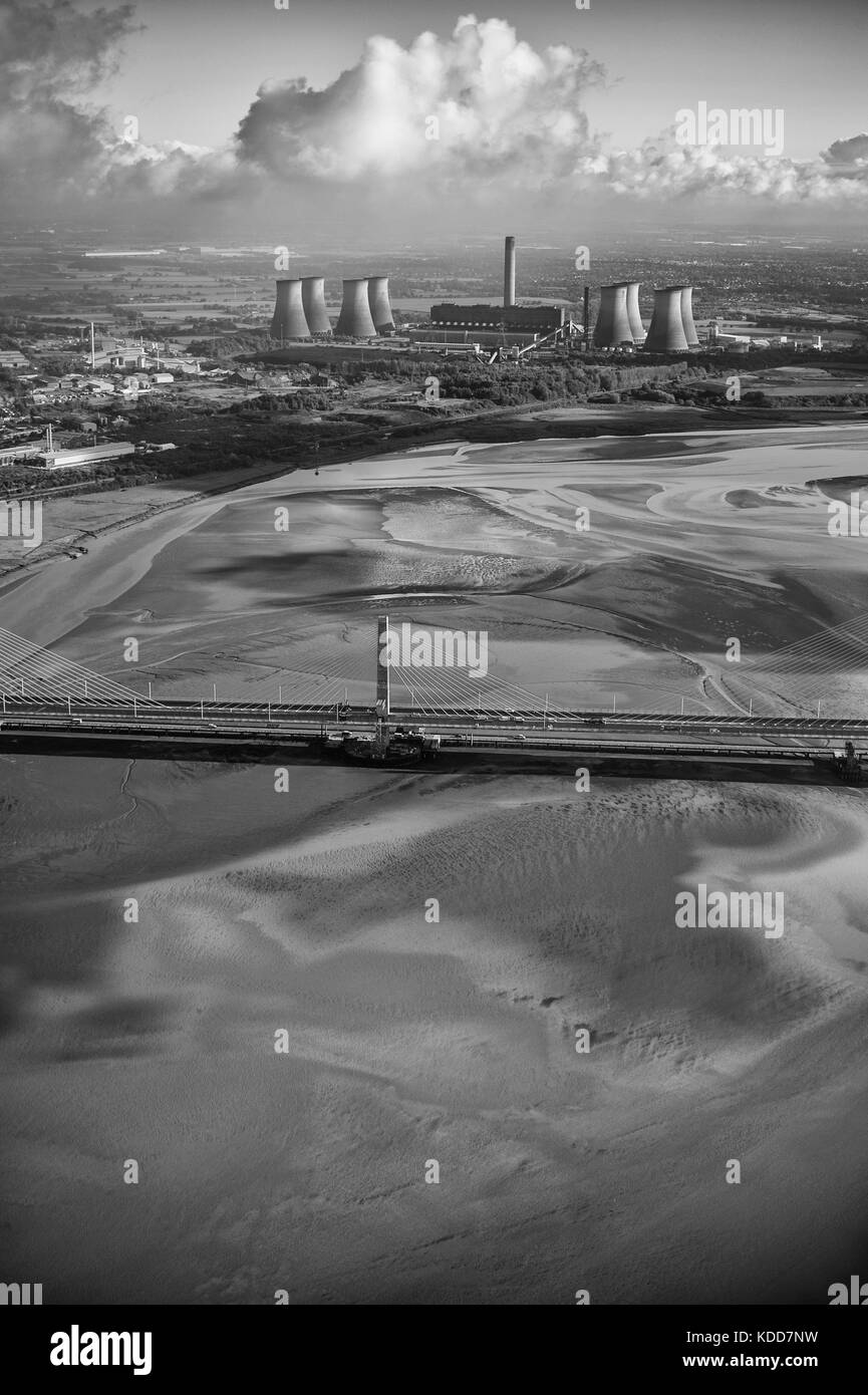 Aerial photo of New Mersey road bridge over the River Mersey Stock ...